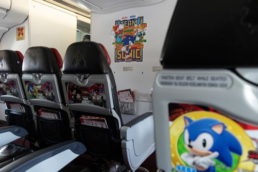 Sonic The Hedgehog-Themed AirAsia Plane Takes Off